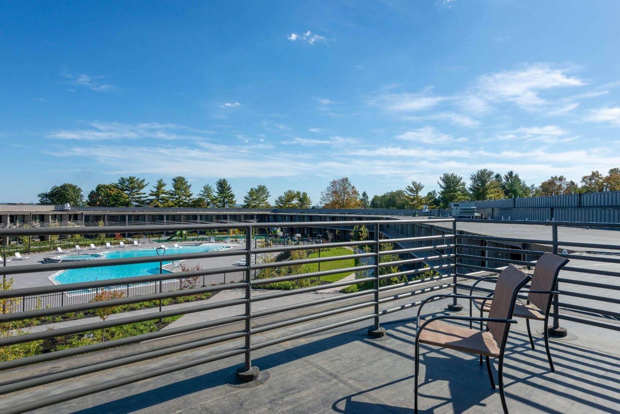 WYNDHAM LANCASTER RESORT AND CONVENTION CENTER SMOKETOWN: BOOK YOUR ...