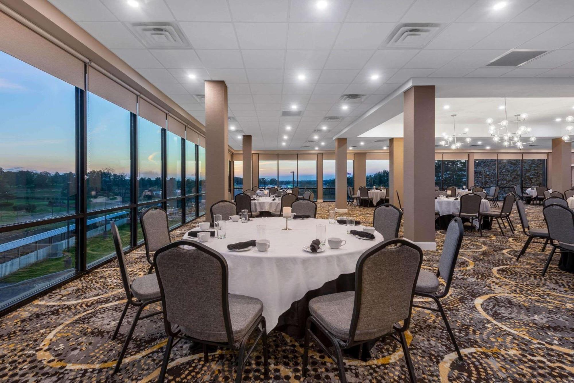 LANCASTER HOST RESORT & CONFERENCE CENTER LANCASTER | LOW RATES, NO ...